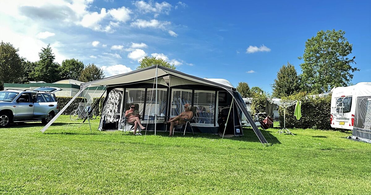 Kampeerplaats 10 ampère | Naturistencamping Flevo Natuur